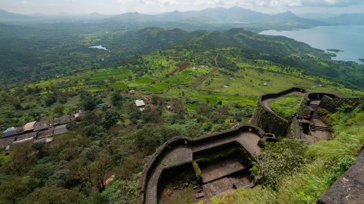 Top 10 Places Near Pune for One Day Trip (2025) - Travelxp